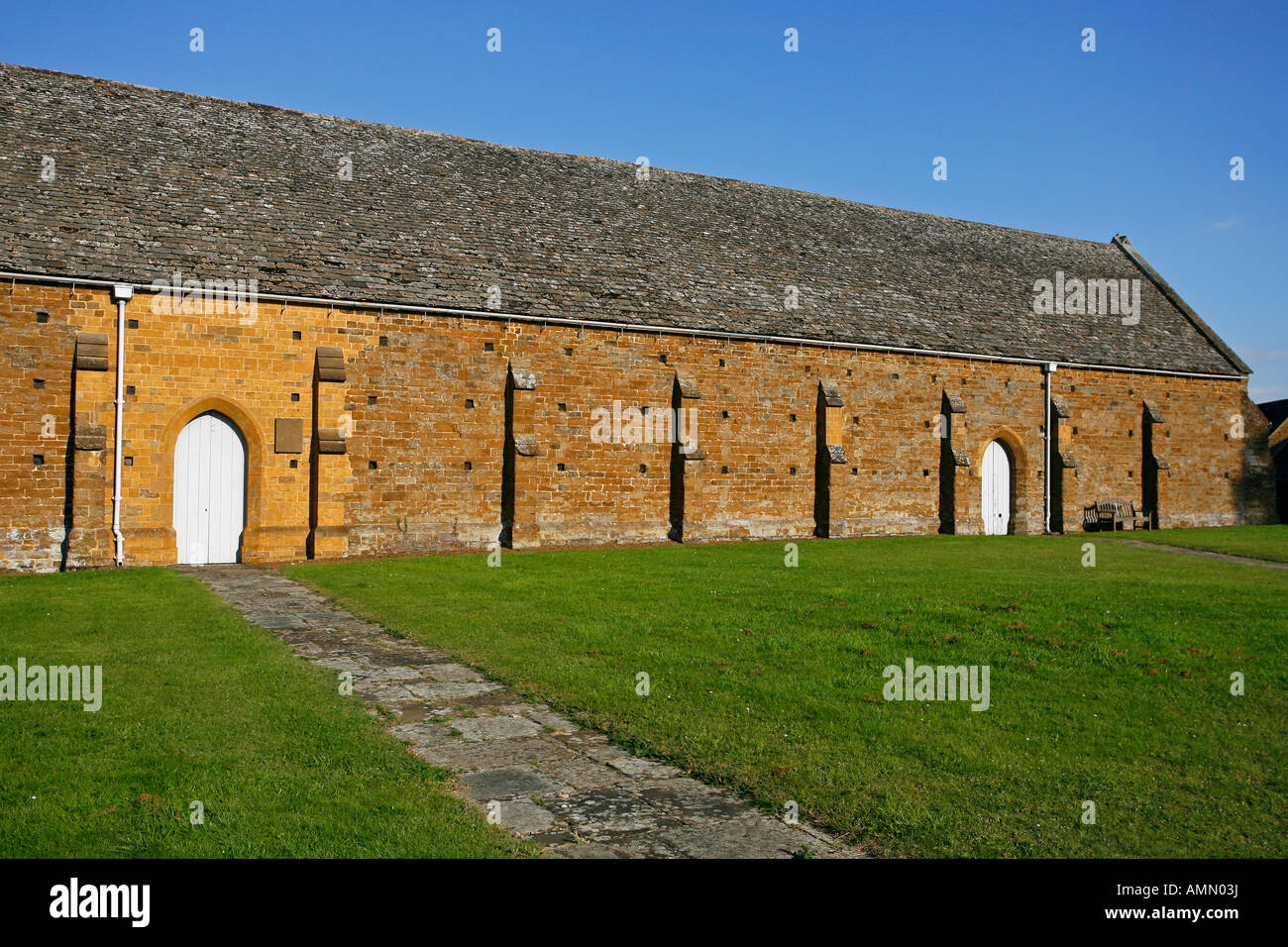 Swalcliffe Barn Swalcliffe Oxfordshire England UK Stock Photo - Alamy