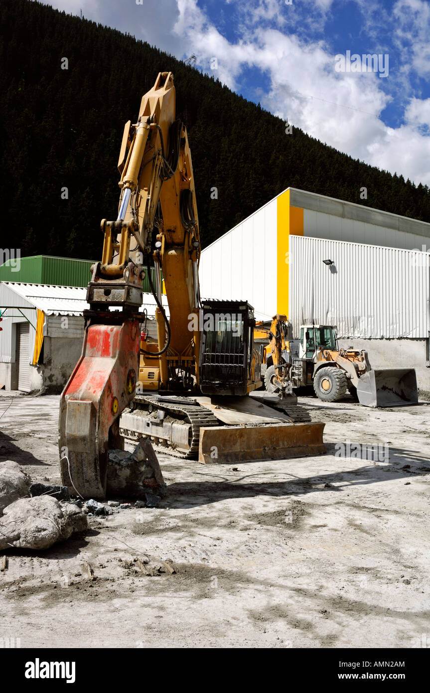Wrecking excavator demolition site hi-res stock photography and images ...
