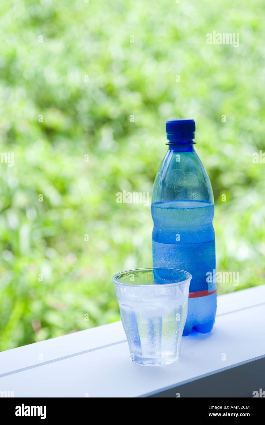 Mineral water and glass Stock Photo - Alamy