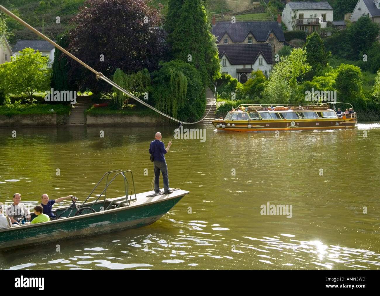 Hand ferry river wye symonds hi-res stock photography and images - Alamy