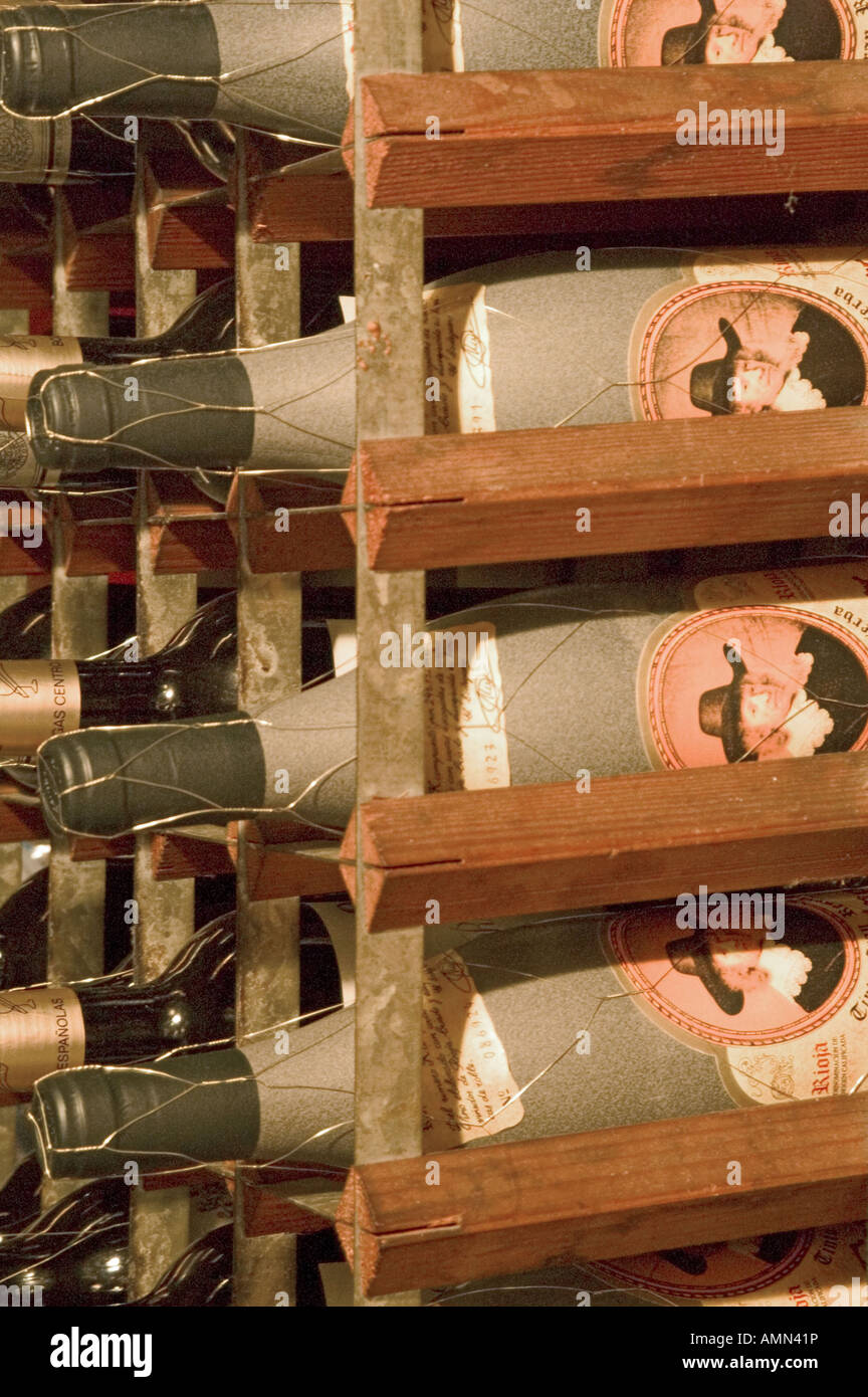 Spain wine labels hi-res stock photography and images - Alamy