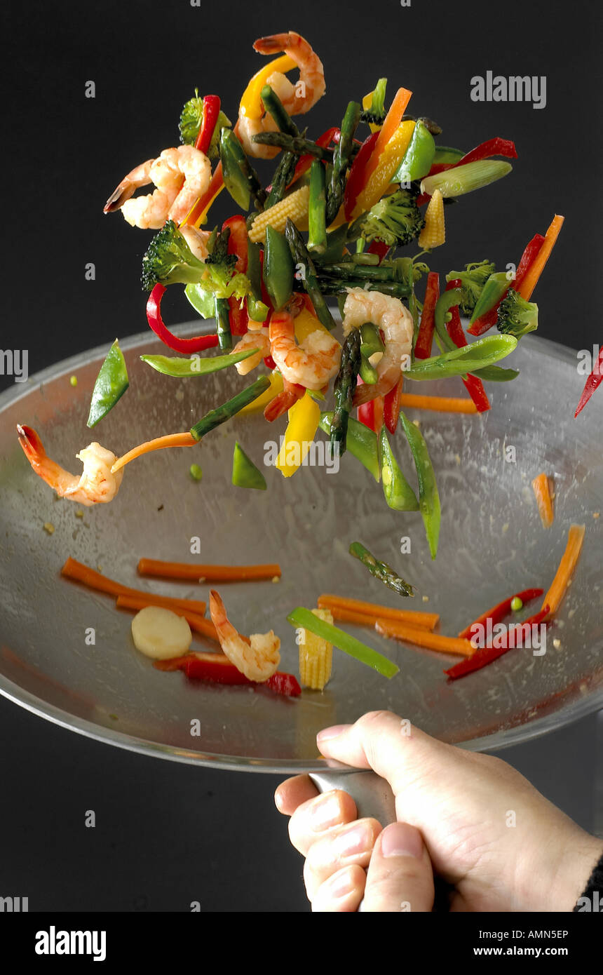 Prawn stir fry and green beans hi-res stock photography and images - Alamy