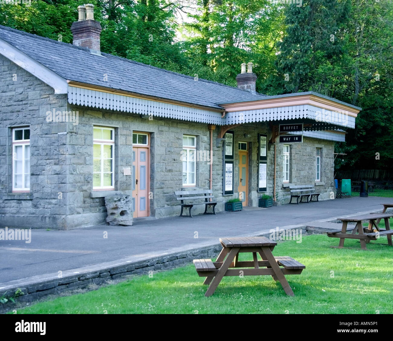 Tintern station hi-res stock photography and images - Alamy