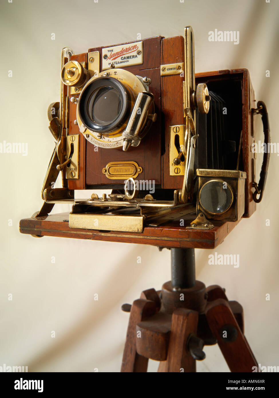 Sanderson tropical Half Plate wooden View Camera Stock Photo - Alamy