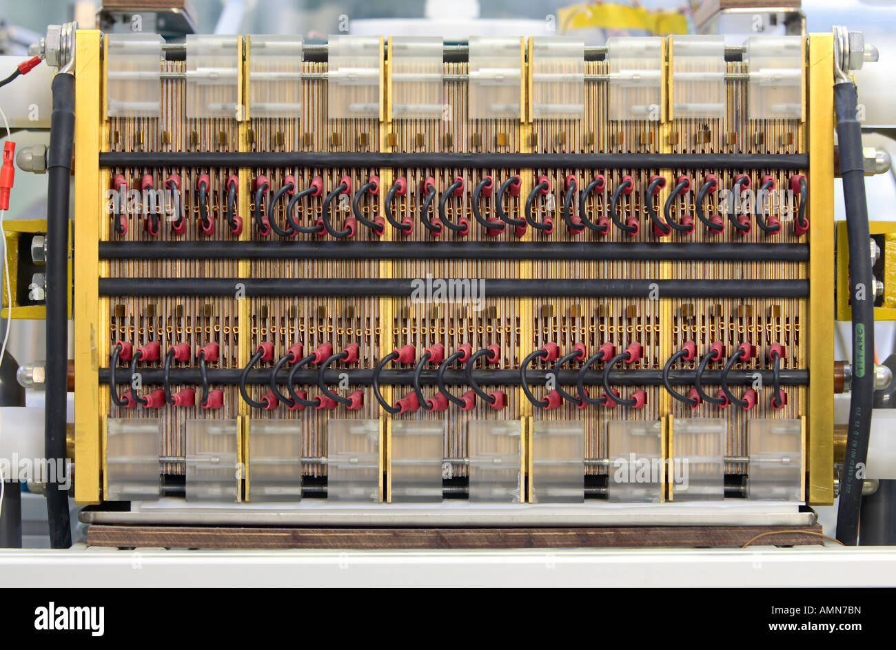 Stack hydrogen energy fuel cell hi-res stock photography and images - Alamy