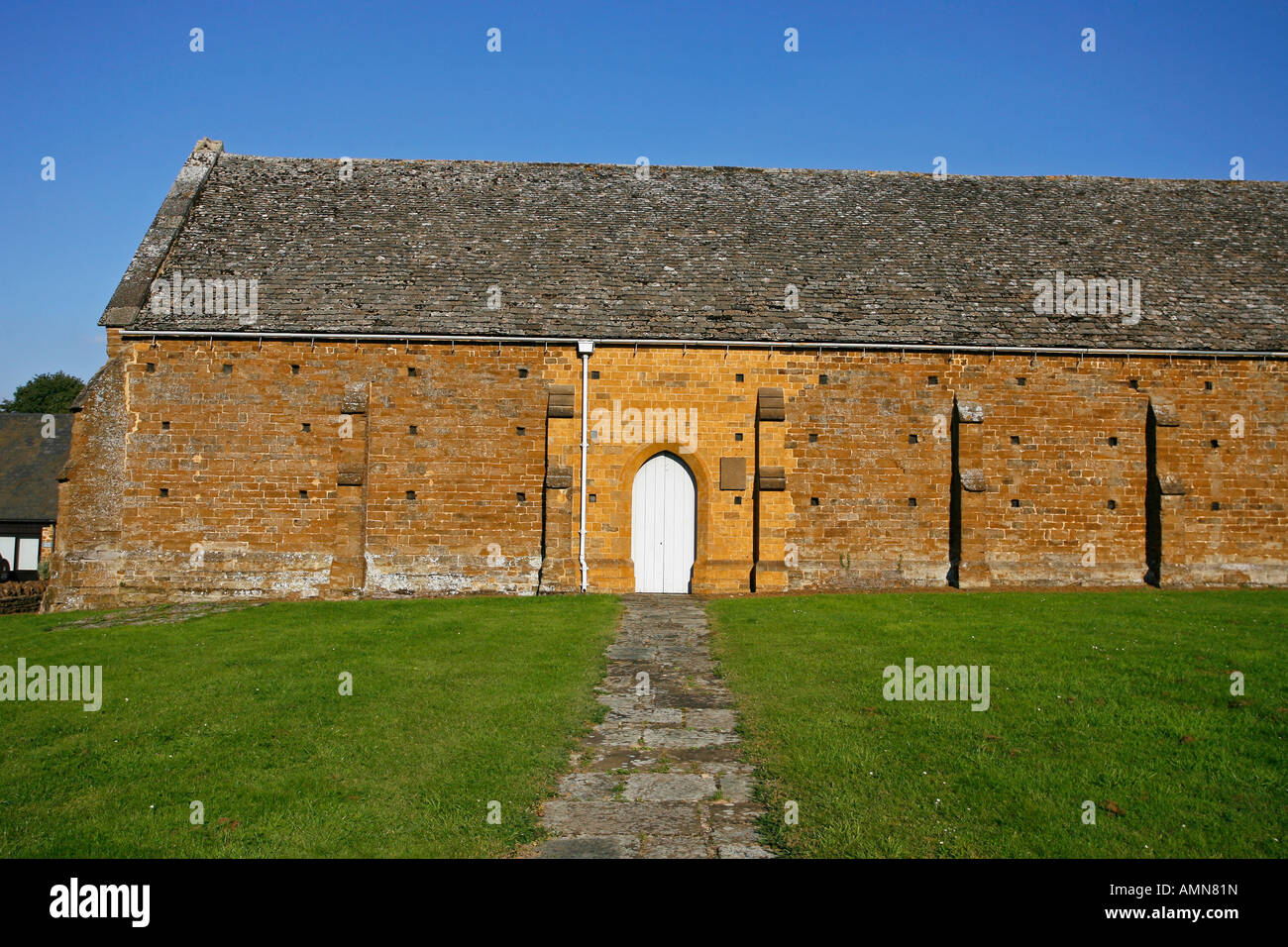 Swalcliffe Barn Swalcliffe Oxfordshire England UK Stock Photo - Alamy