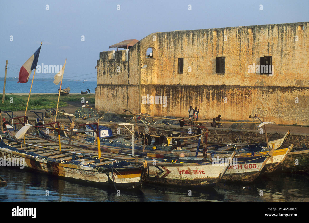 Elmina fort hi-res stock photography and images - Alamy