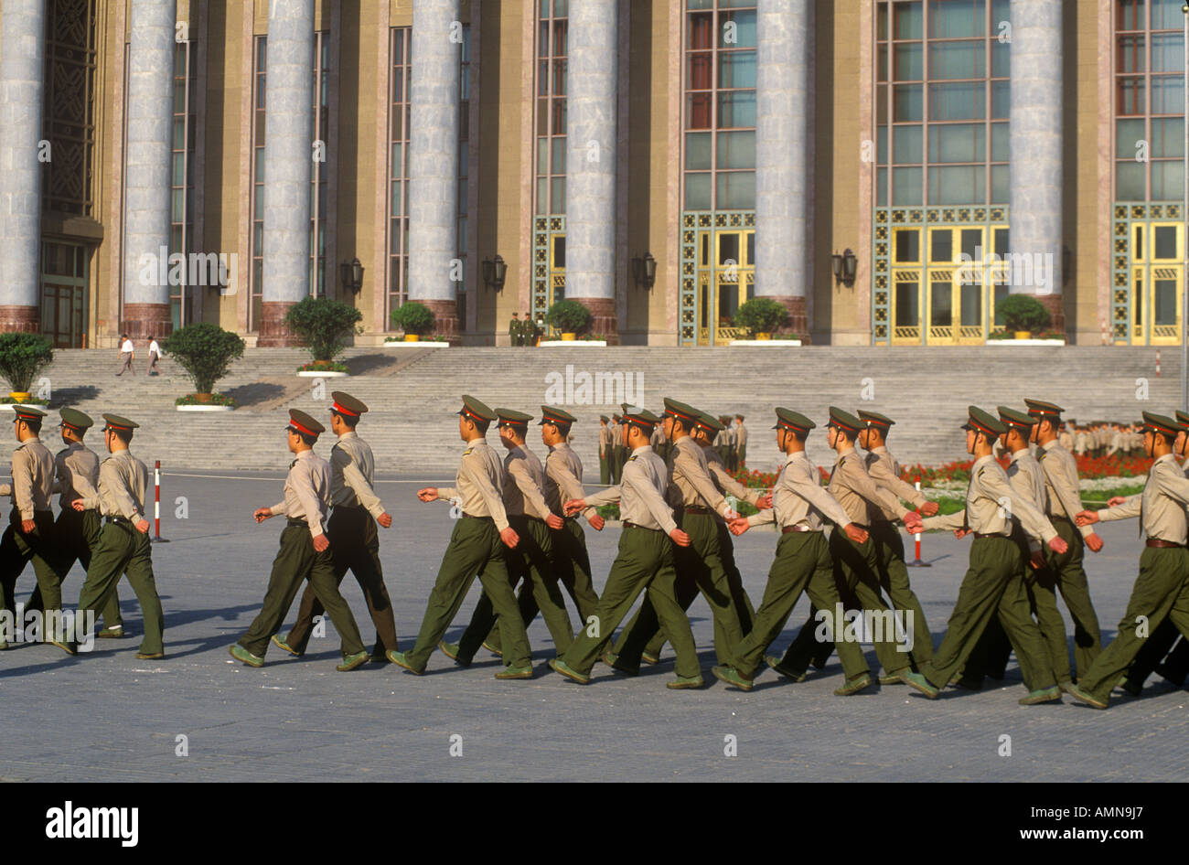 Great army square hi-res stock photography and images - Alamy