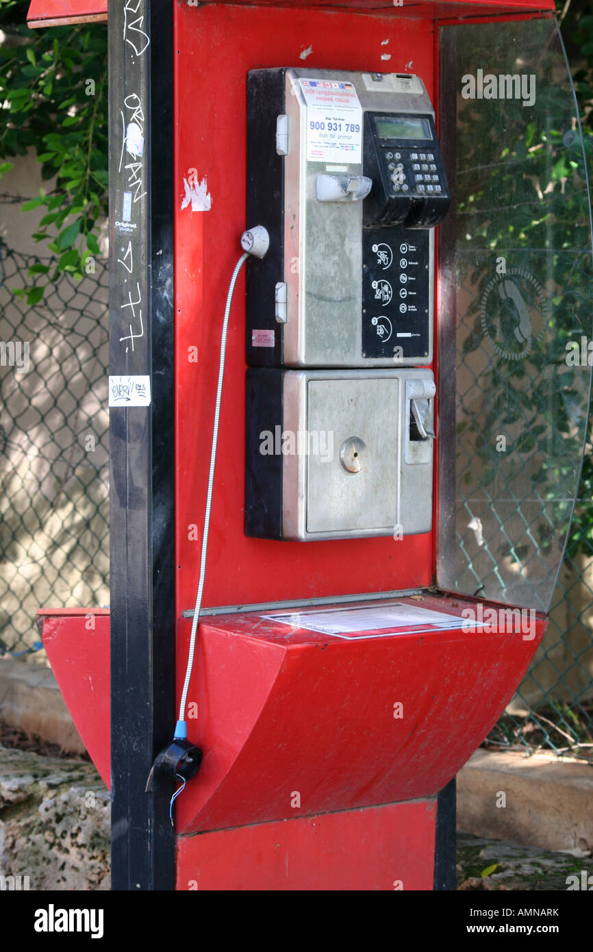 Destroy street hi-res stock photography and images - Alamy