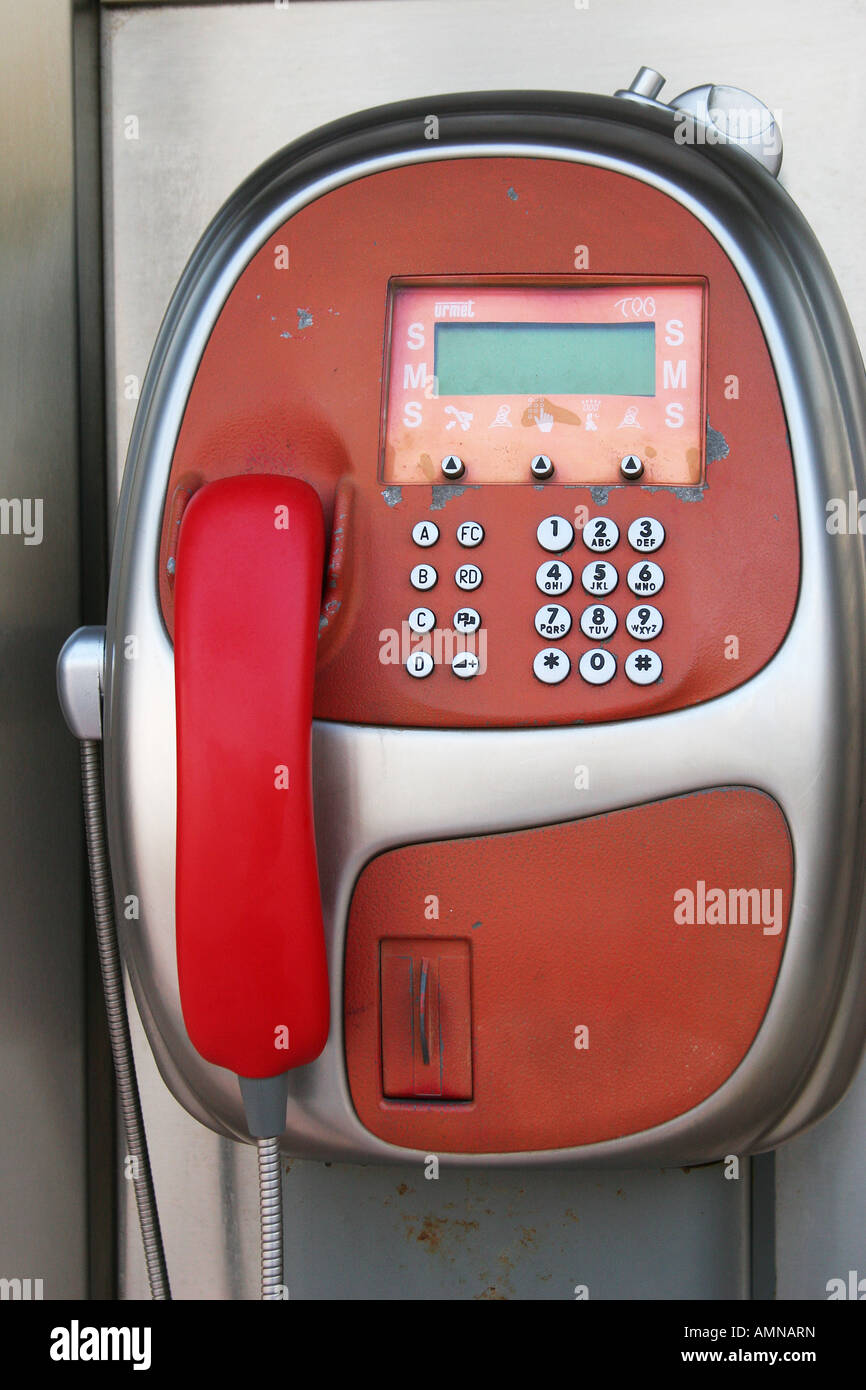 Smart street furniture hi-res stock photography and images - Alamy