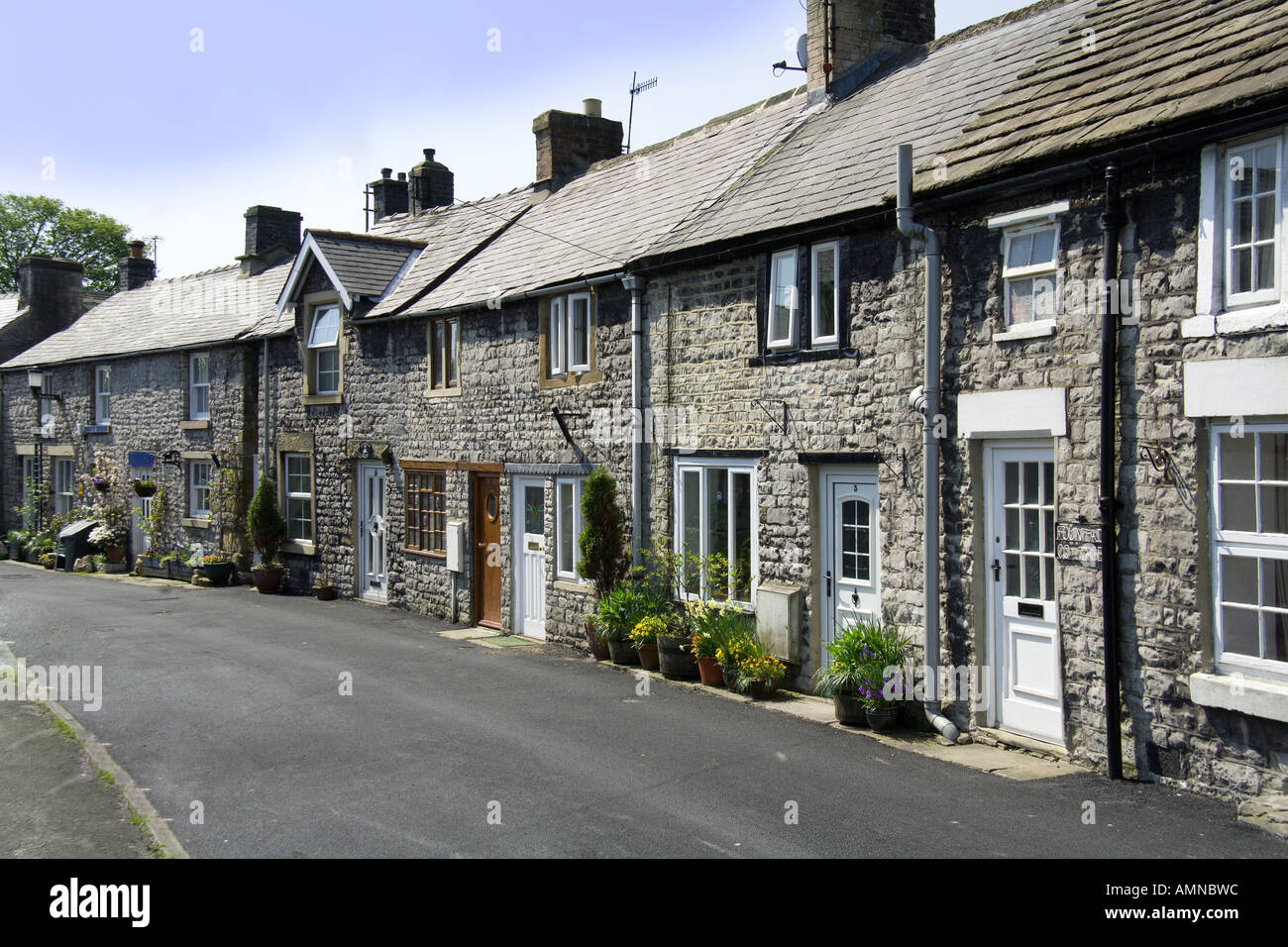 england derbyshire peak district national park Tideswell Village Stock ...