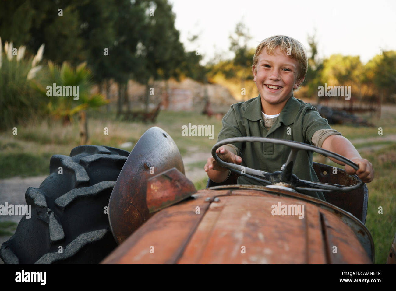 Solo tween boy hi-res stock photography and images - Alamy
