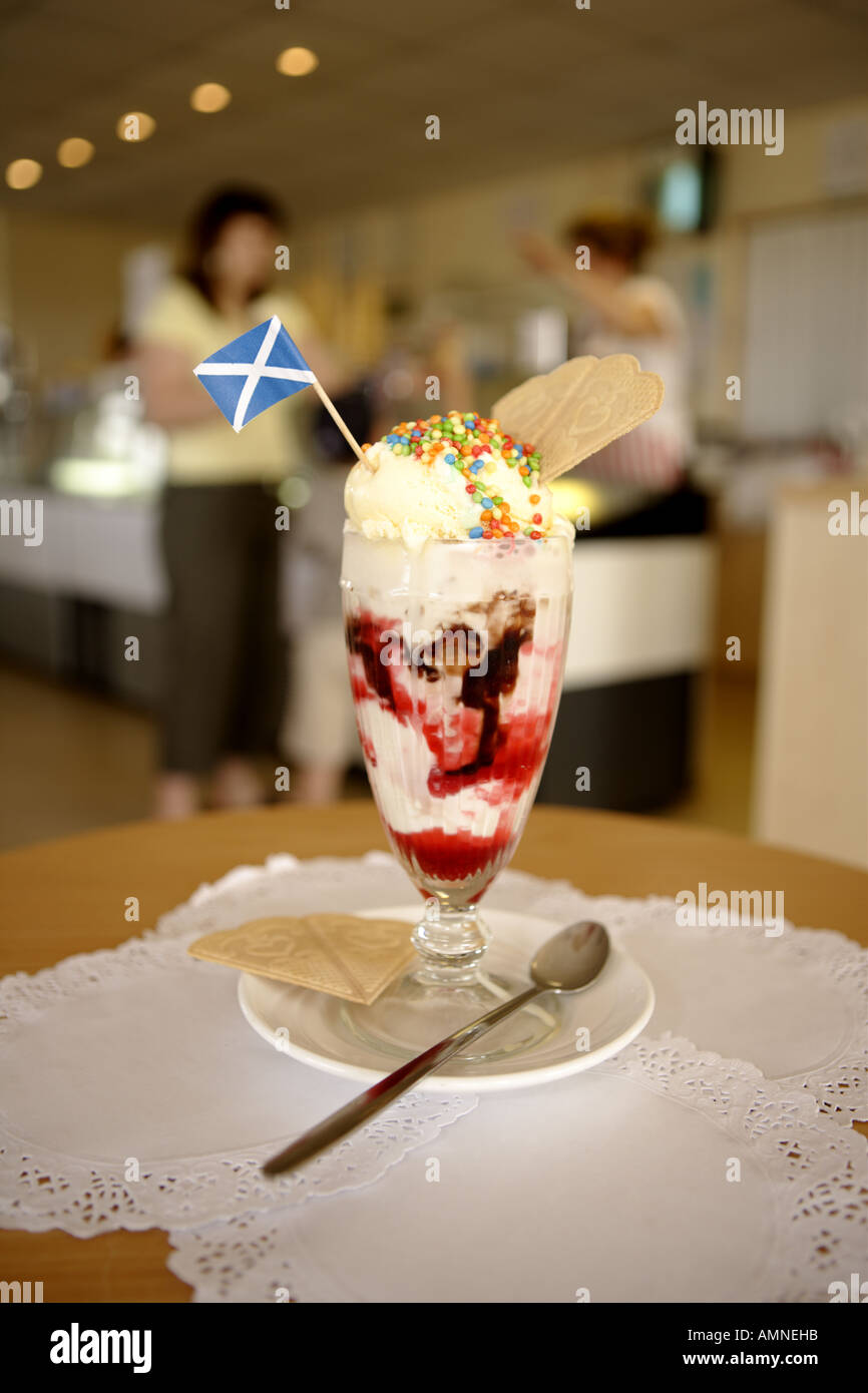 Scottish ice cream parlour hi-res stock photography and images - Alamy