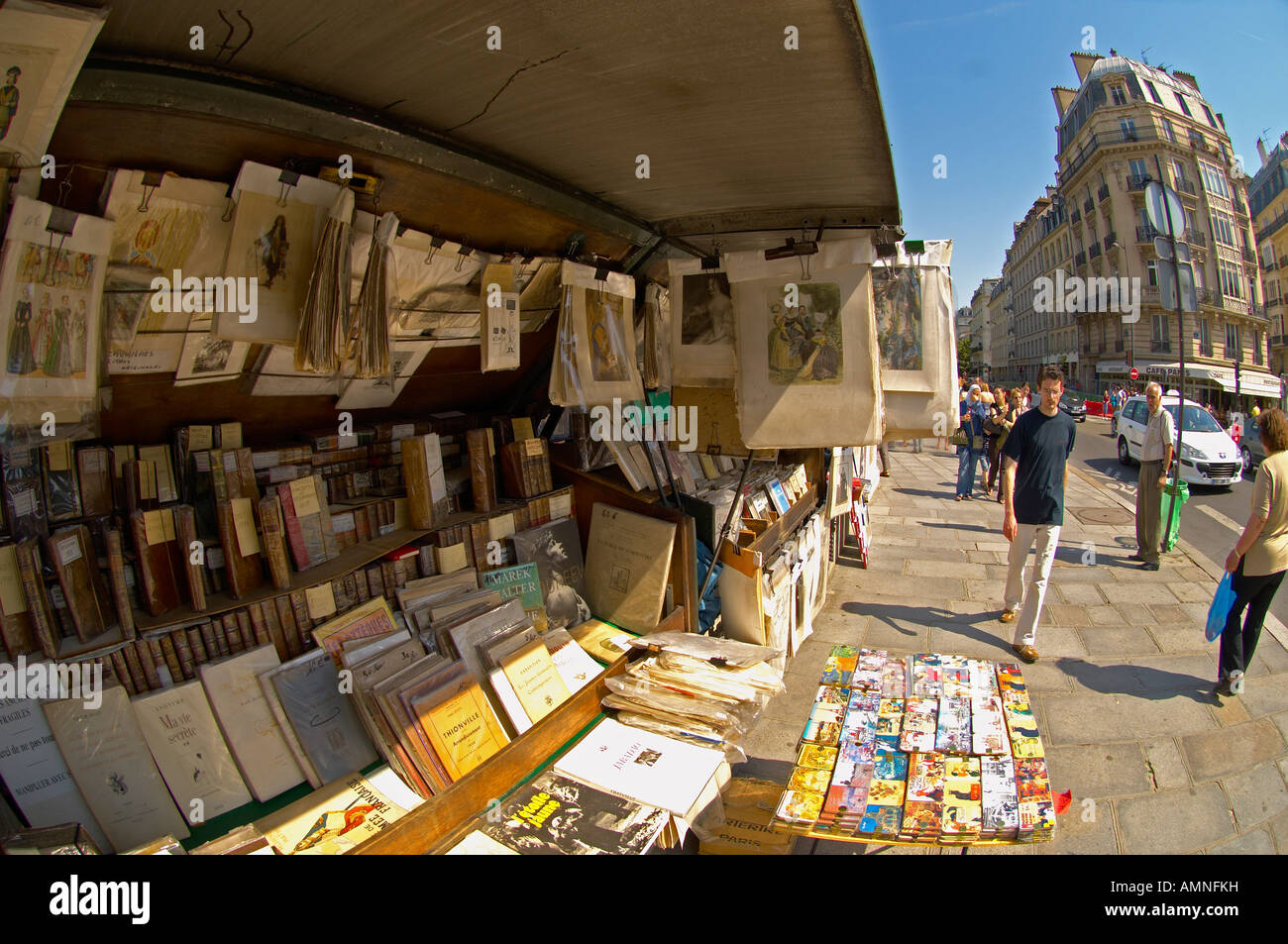 Paris seine books hi-res stock photography and images - Alamy