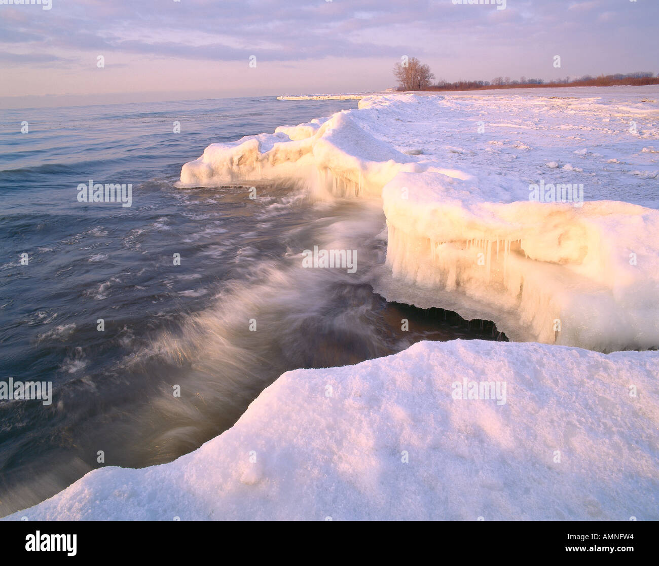 Lake Ontario Shoreline, Darlington Provincial Park, Ontario, Canada ...