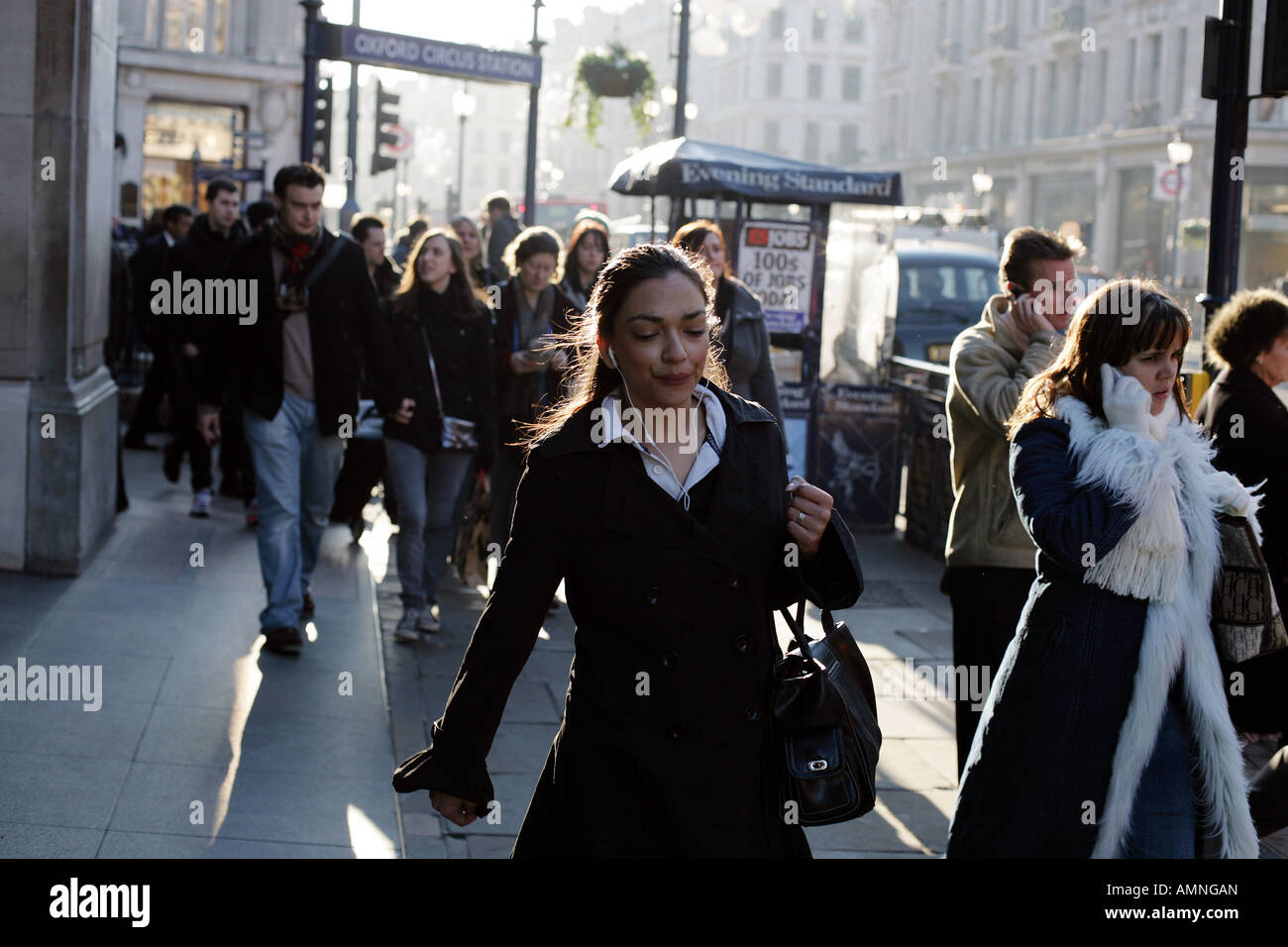 Oxford listening station hi-res stock photography and images - Alamy