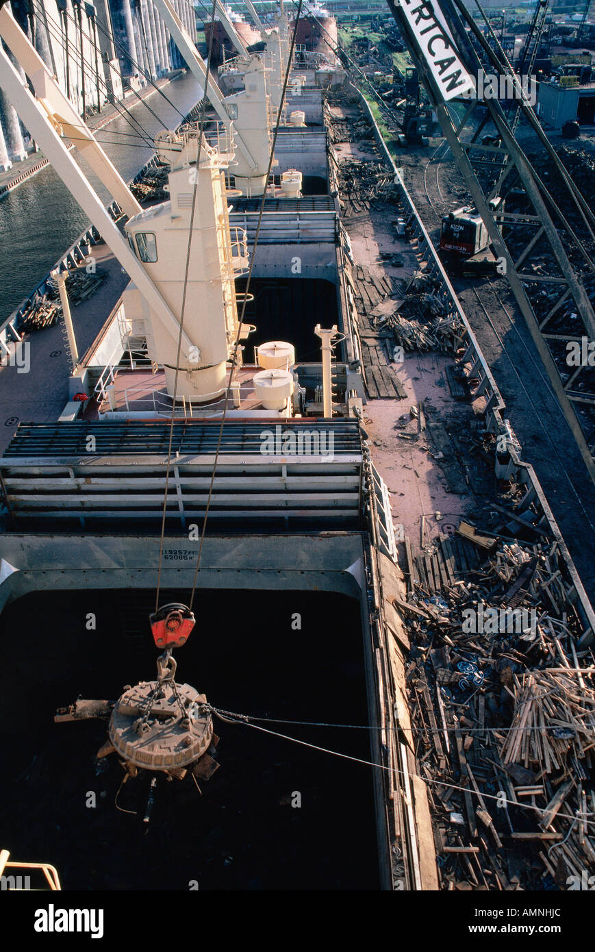 Loading Scrap Iron onto Ship, Duluth, Minnesota, USA Stock Photo - Alamy
