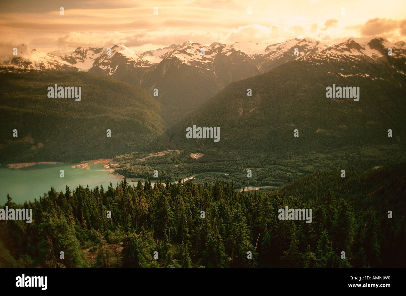 Logging camp canada hi-res stock photography and images - Alamy