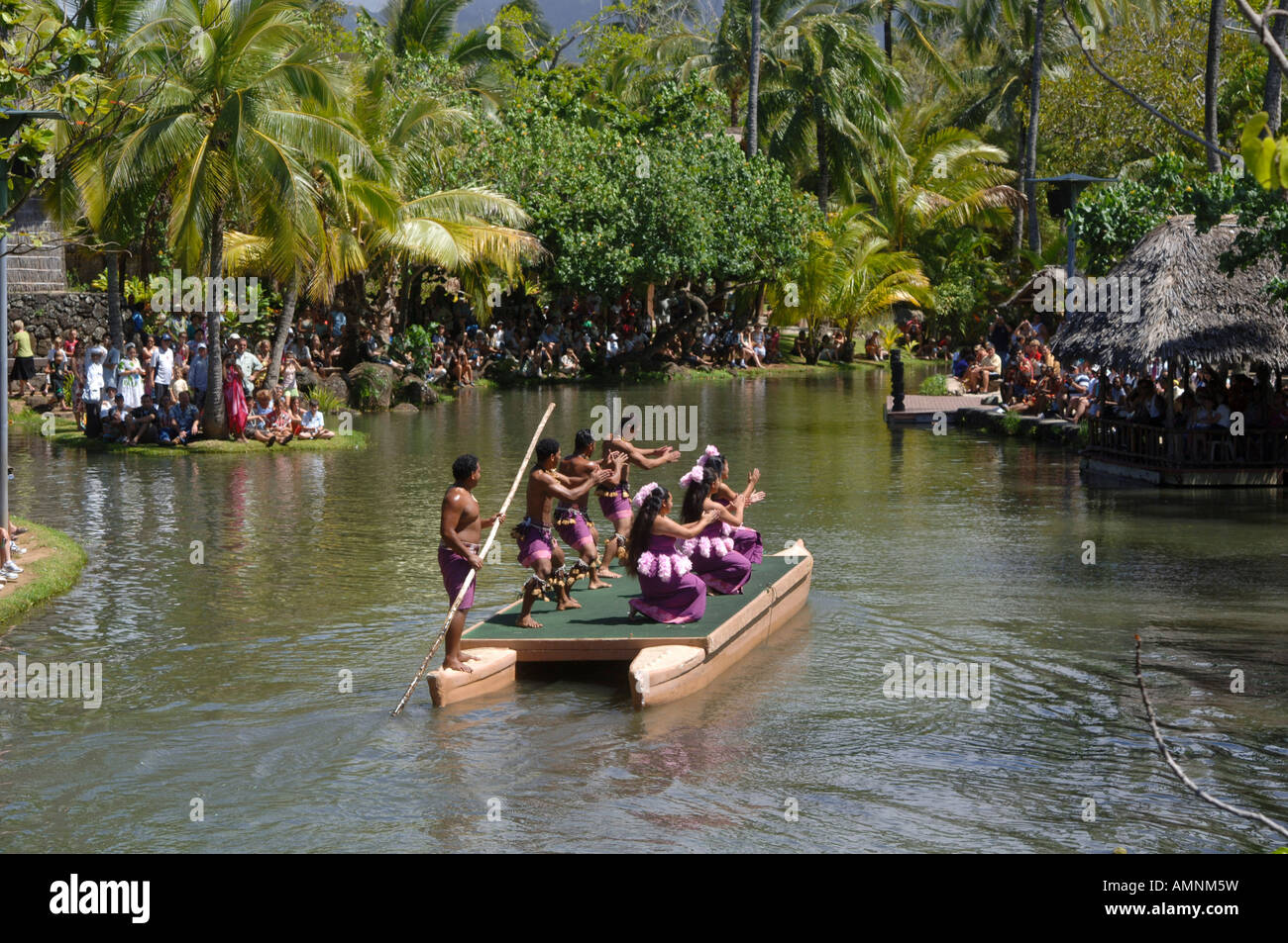 Polynesia woman cultural dance hi-res stock photography and images - Alamy