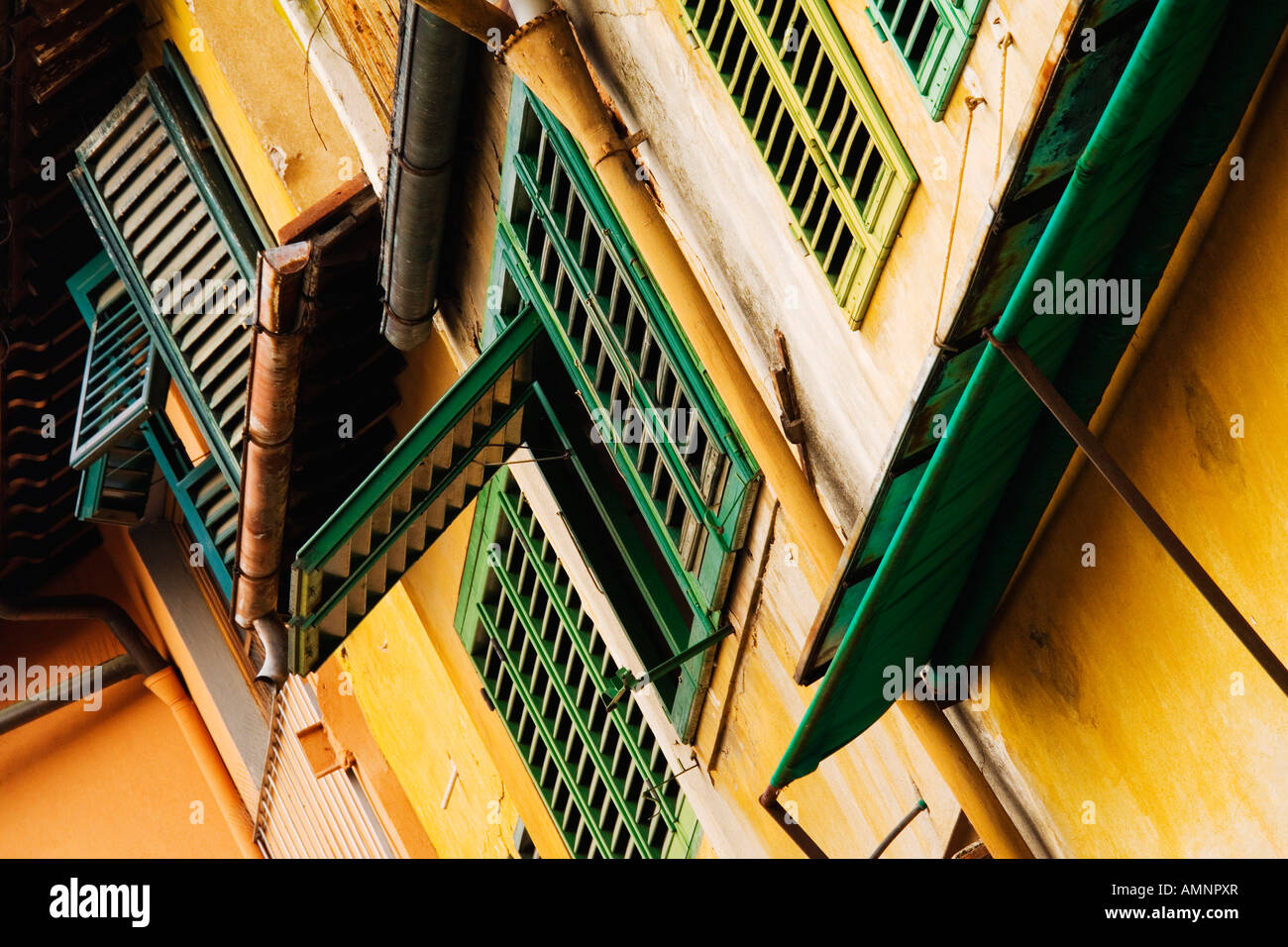 Diagonal shutters hi-res stock photography and images - Alamy