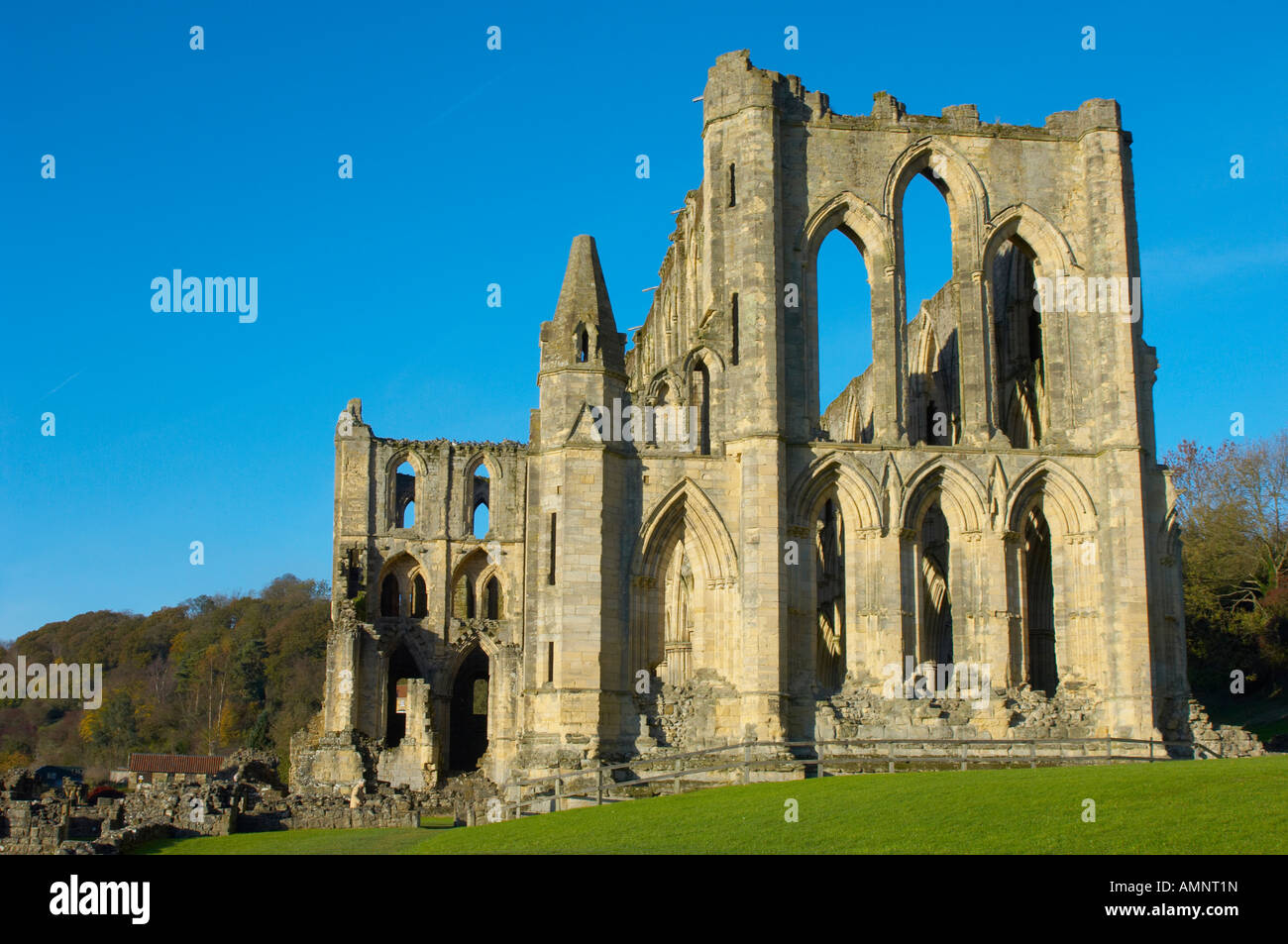 Monastery gothic architecture hi-res stock photography and images - Alamy