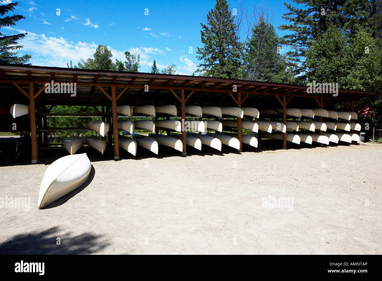 Transporting canoes hi-res stock photography and images - Alamy