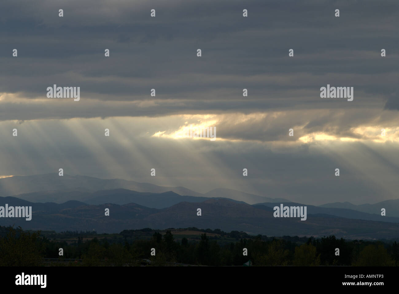 Lichtstrahlen hi-res stock photography and images - Alamy