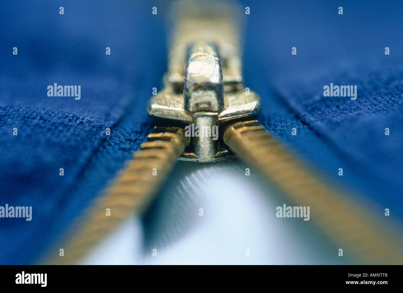 Zipper production hi-res stock photography and images - Alamy