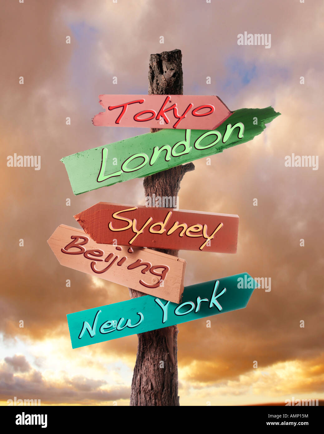 Direction notice board hi-res stock photography and images - Alamy