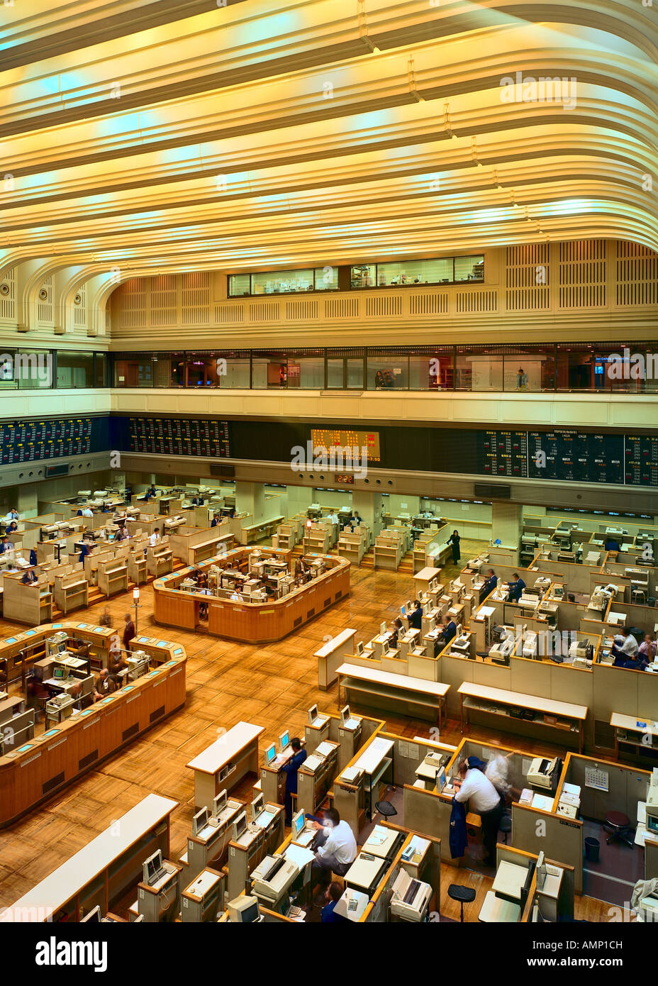 Tokyo Stock Exchange tradingroom Stock Photo - Alamy