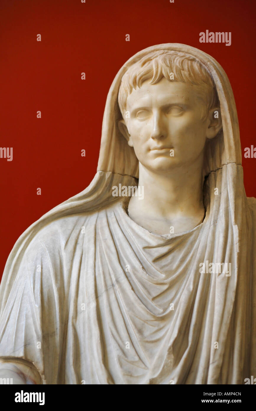 Detail of the statue of Augustus as Pontifex Maximus, Palazzo Massimo ...