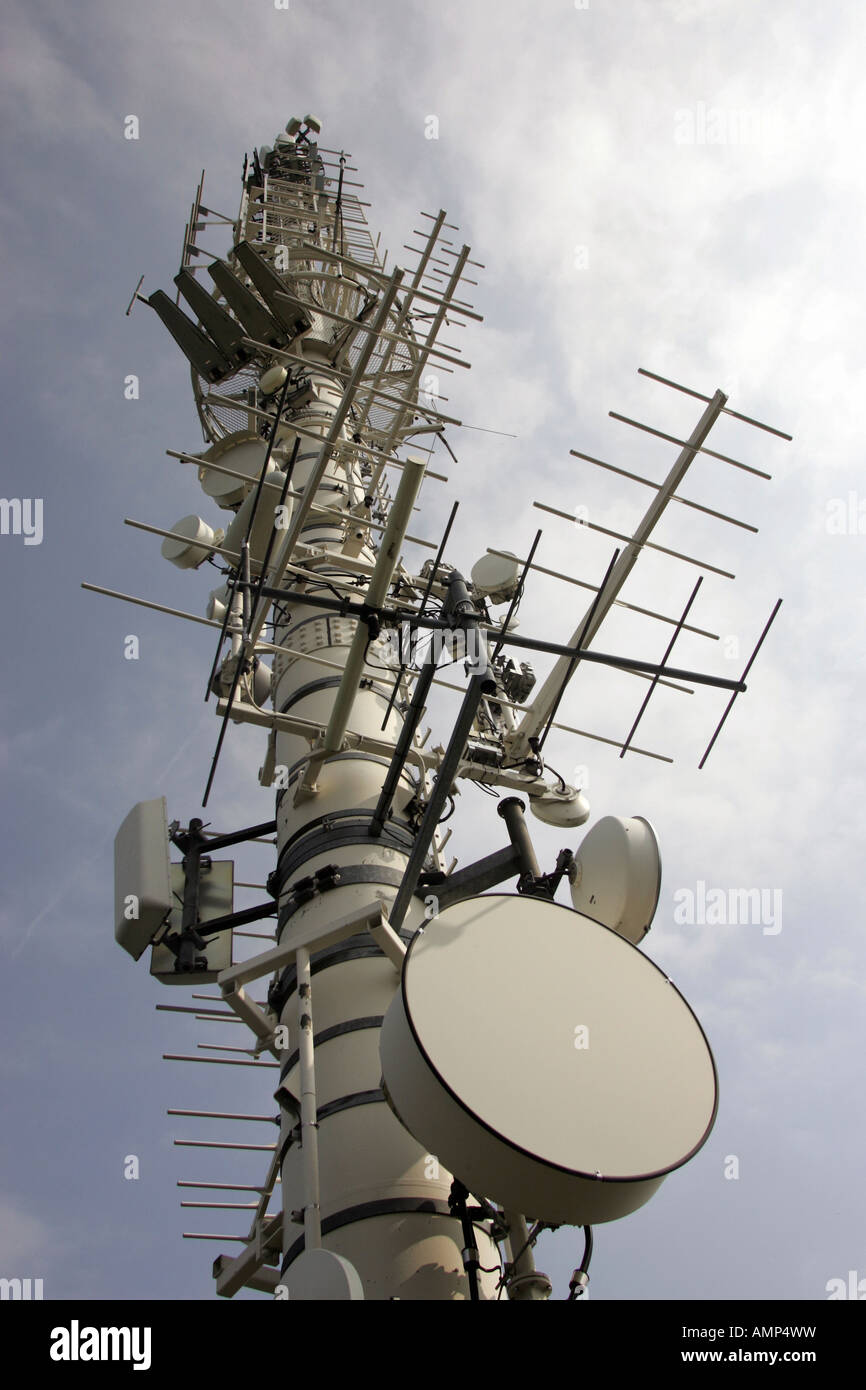 Telecoms Mast Stock Photos & Telecoms Mast Stock Images - Alamy