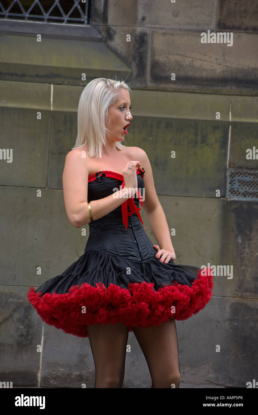 Female edinburgh fringe street performer hi-res stock photography and ...