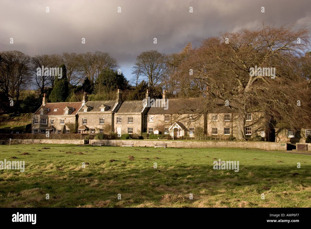 Danby lodge national park hi-res stock photography and images - Alamy