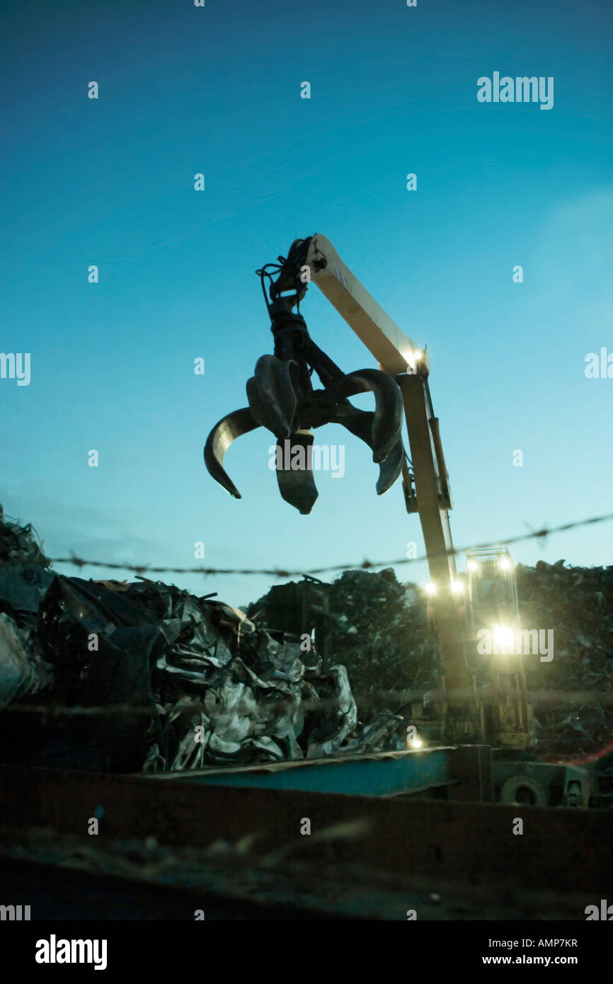 Mechanical crane grab scrap metal hi-res stock photography and images ...
