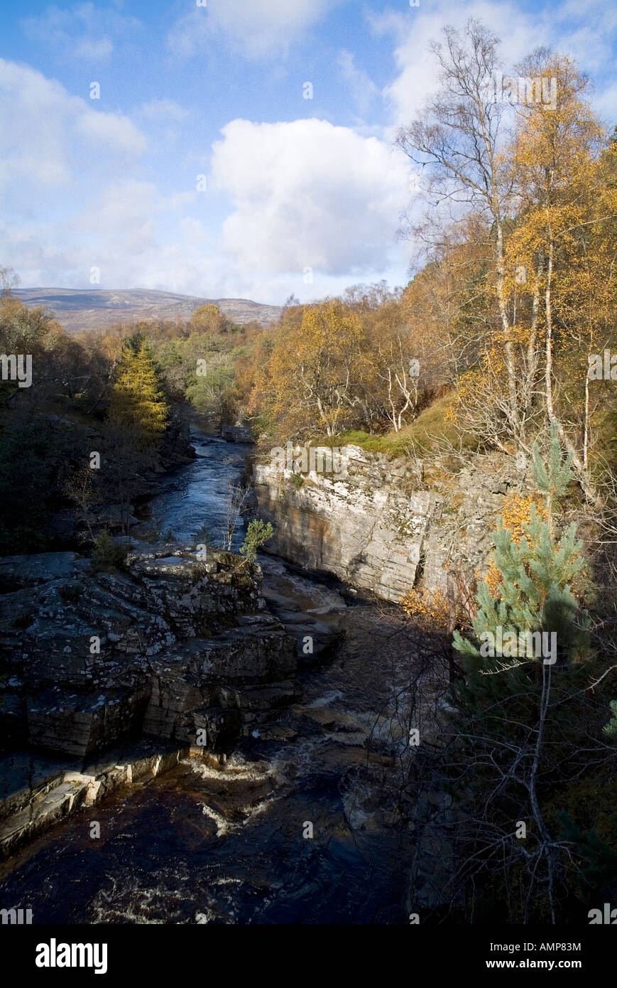 dh RIVER TROMIE INVERNESSSHIRE River rapids gully autumn trees scottish ...