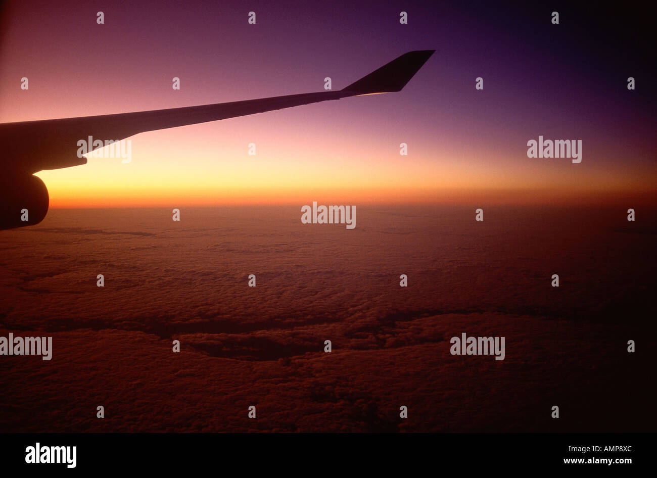 Jet wing and sunset silhouette hi-res stock photography and images - Alamy
