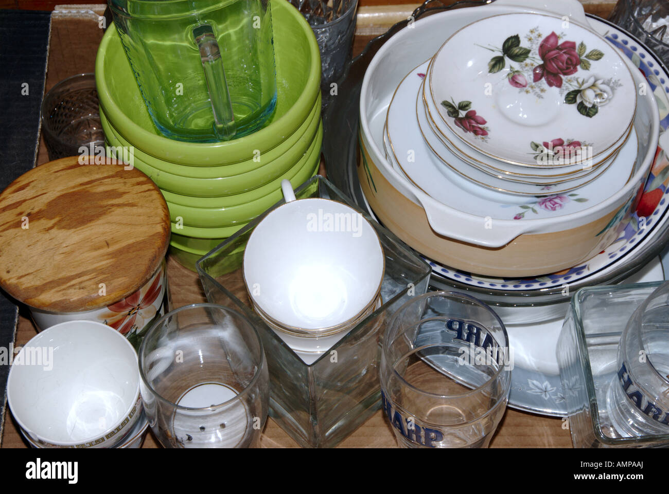 Stacks of kitchen crockery Stock Photo - Alamy