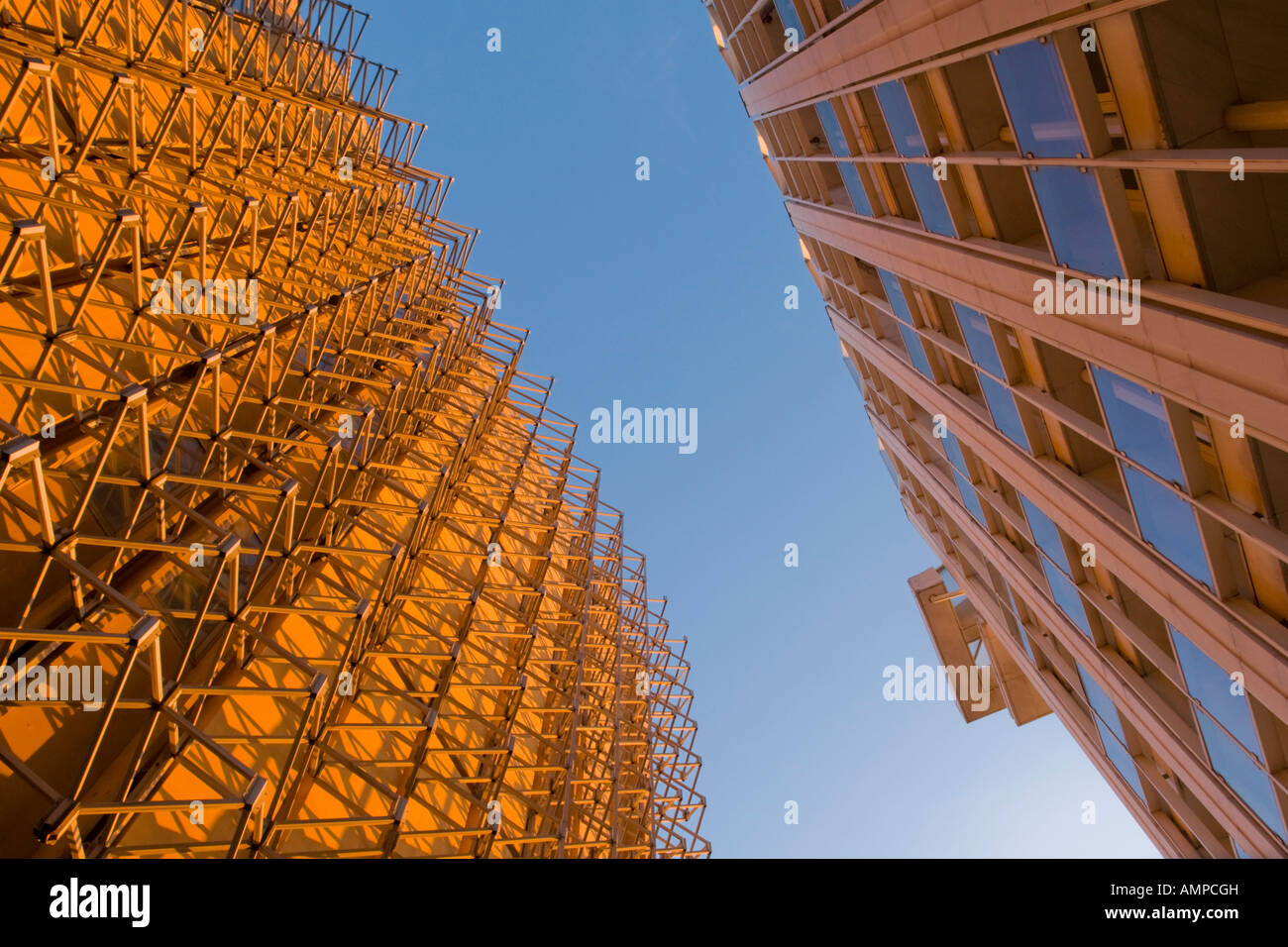 Sharp angled buildings hi-res stock photography and images - Alamy
