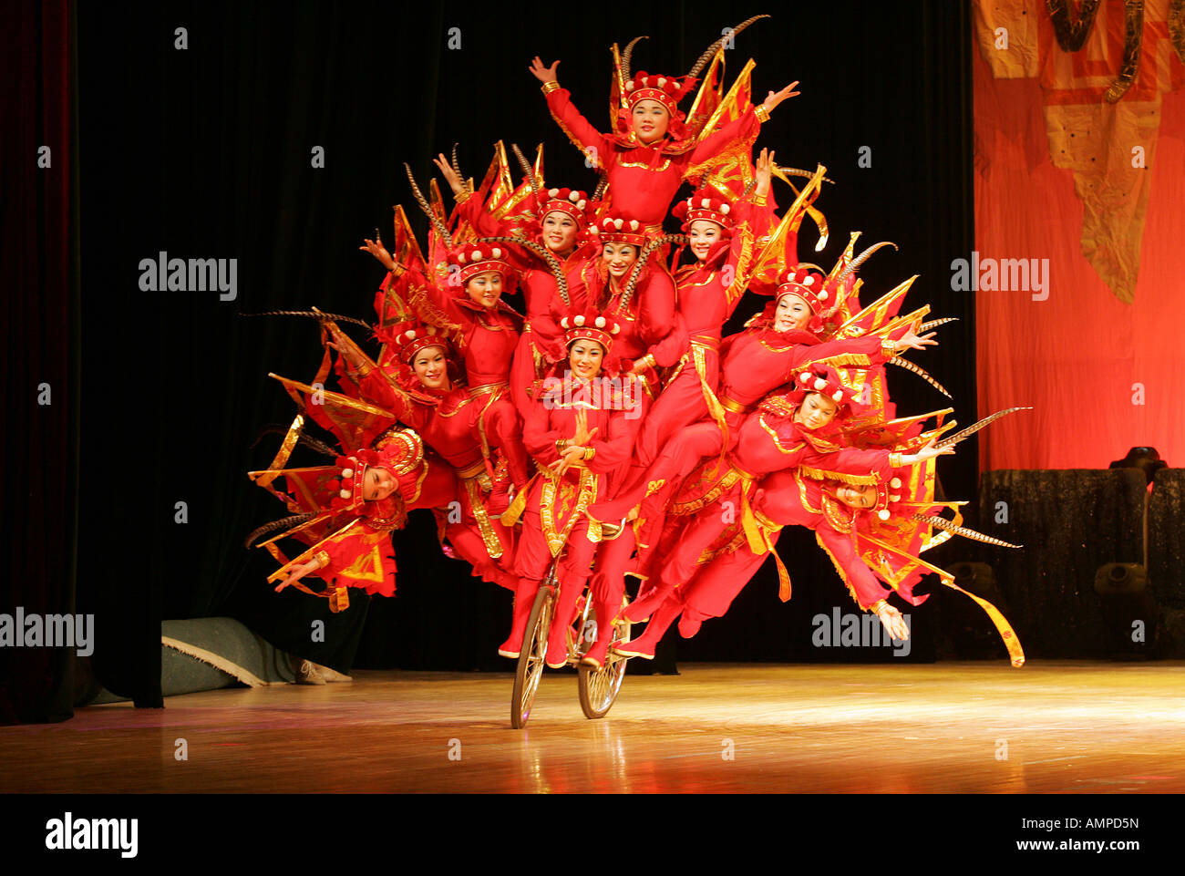 Cycling acrobats hi-res stock photography and images - Alamy