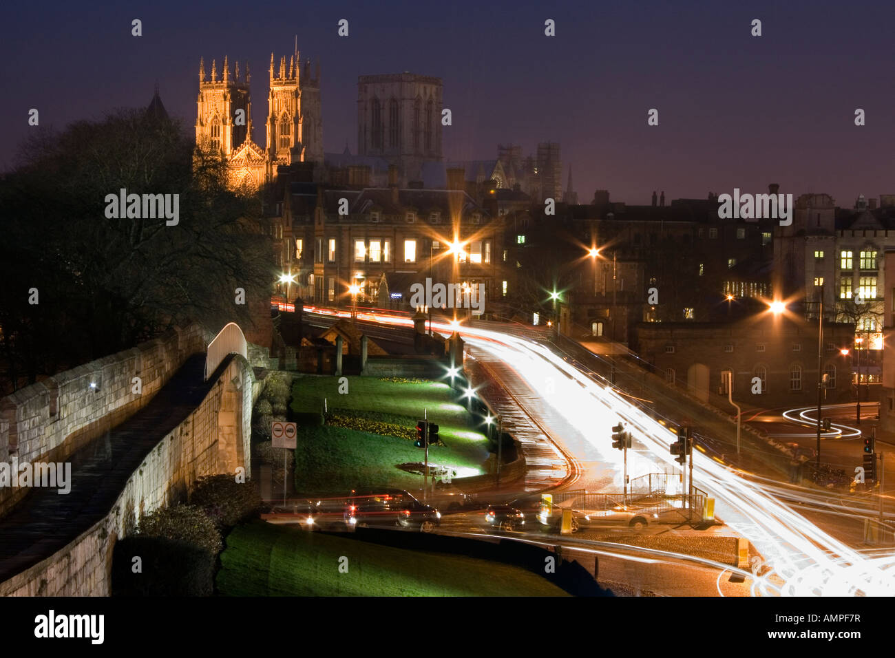 York city walls at night hi-res stock photography and images - Alamy