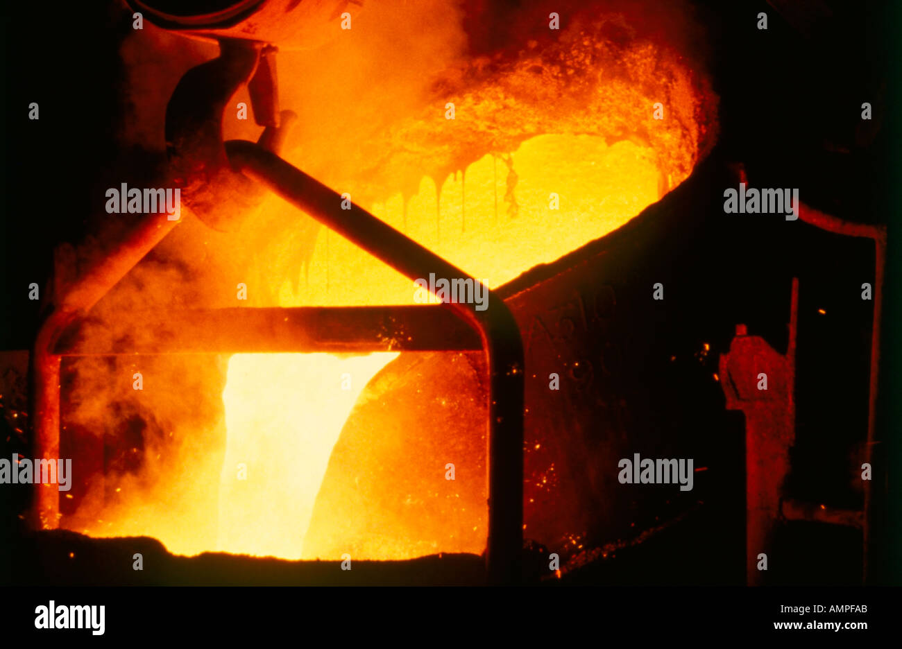 Moulten steel hi-res stock photography and images - Alamy
