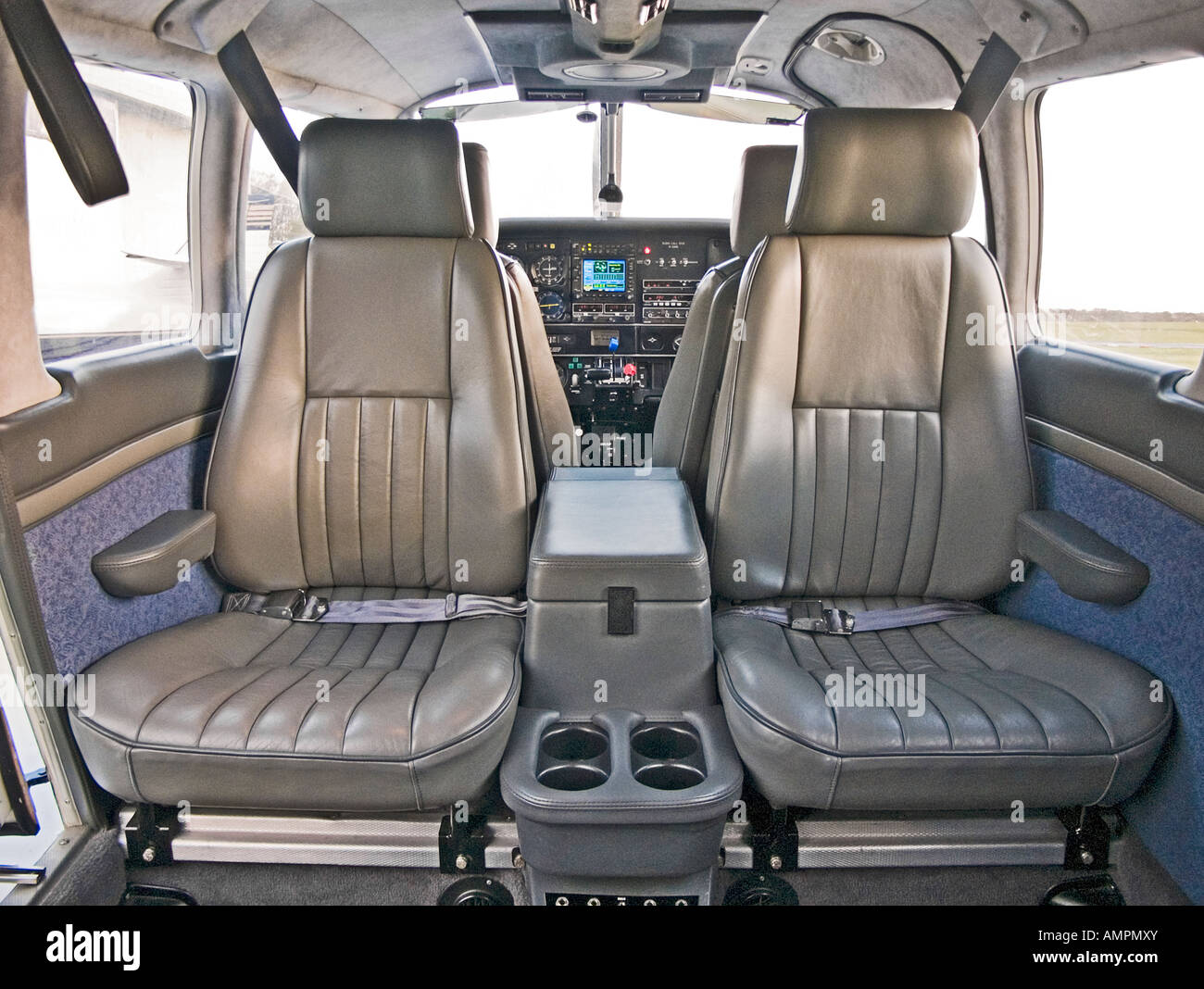 Leather aircraft seats hi-res stock photography and images - Alamy