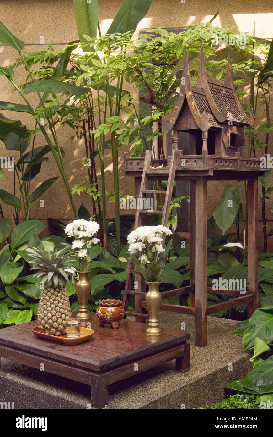 Thailand Thai Spirit House Stock Photo - Alamy