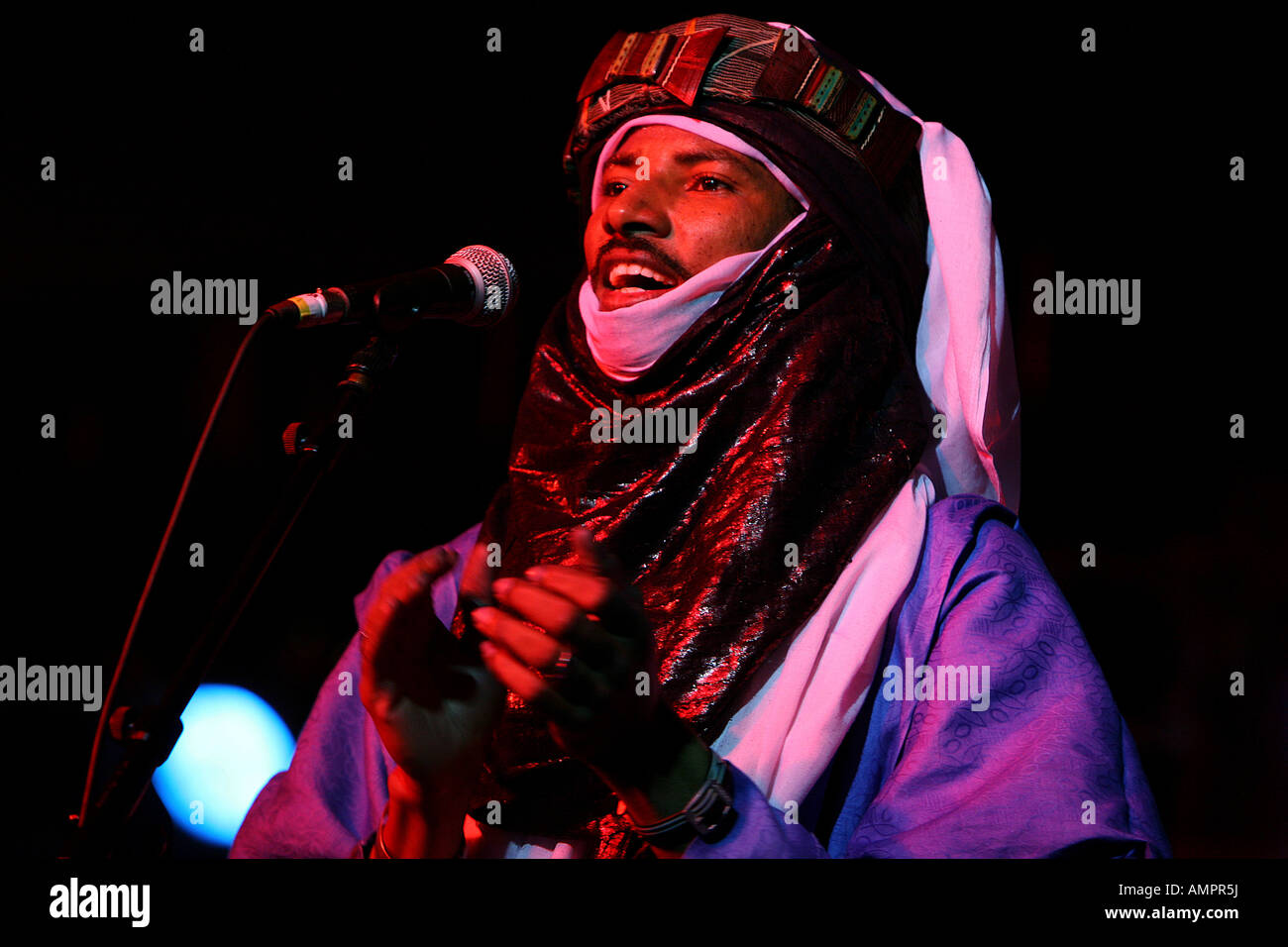 Africa singer hi-res stock photography and images - Alamy