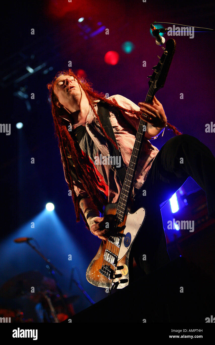 The Levellers band and crowd at Wychwood Festival 2007 Stock Photo - Alamy