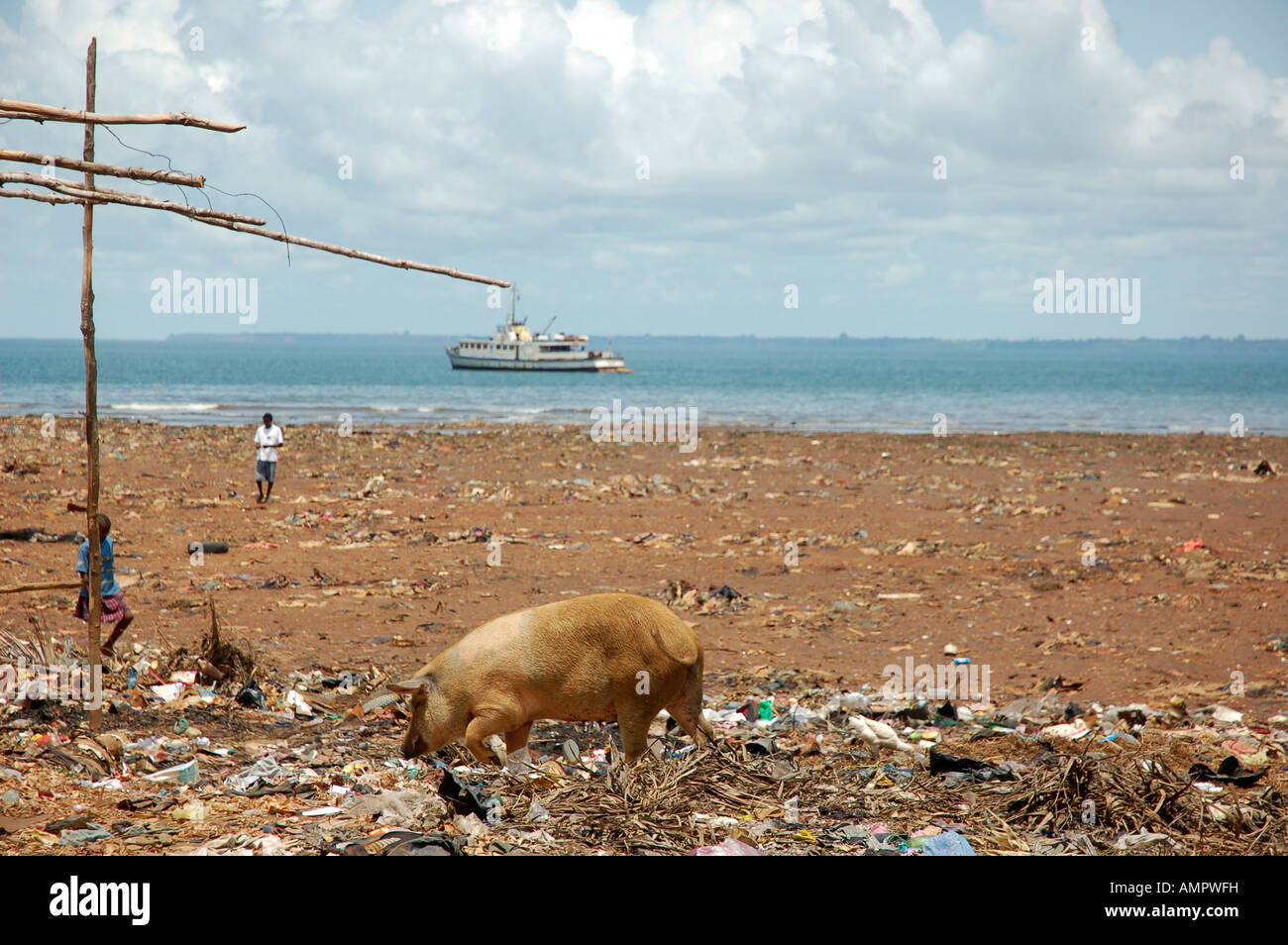 Land reclaimed from sea hi-res stock photography and images - Alamy