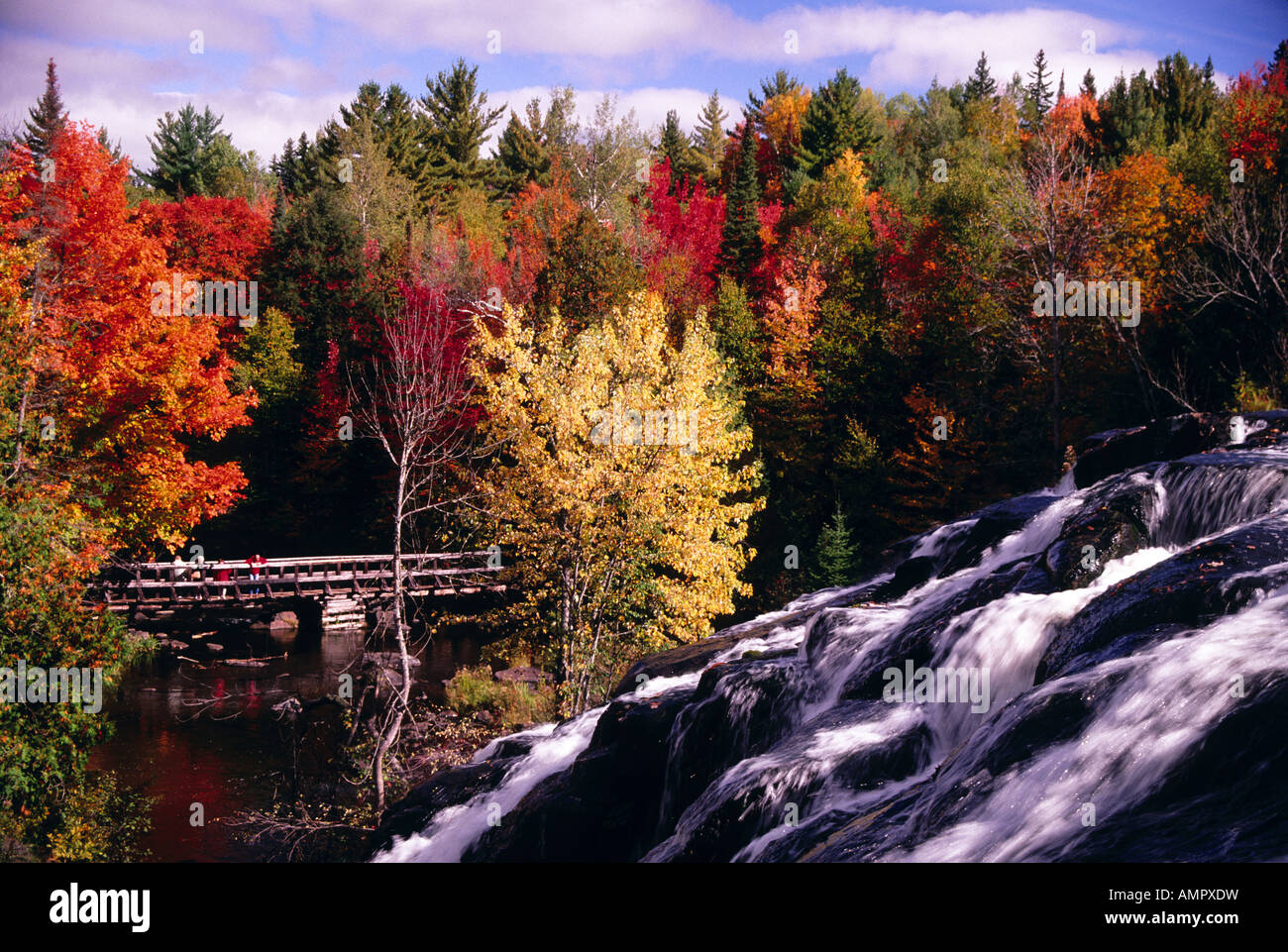 Upper peninsula bond falls hi-res stock photography and images - Alamy