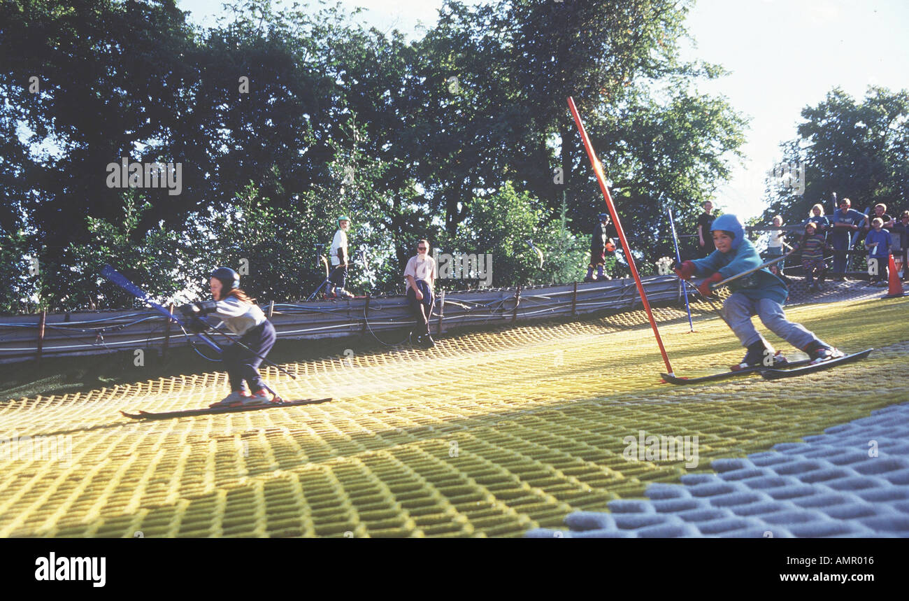 Artificial ski slope hi-res stock photography and images - Alamy