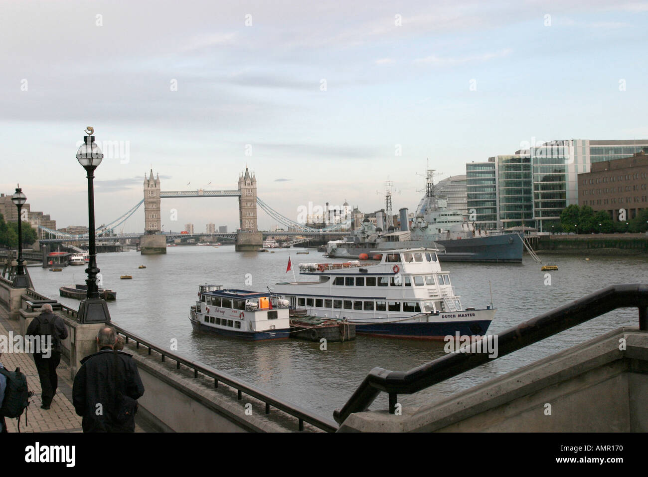 River Thames and The Pool of London GB UK Stock Photo - Alamy